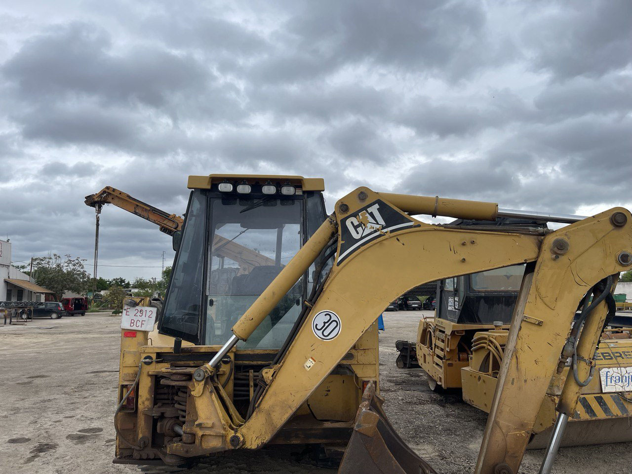 CATERPILLAR 428D (3) - Maquinaria Troyano